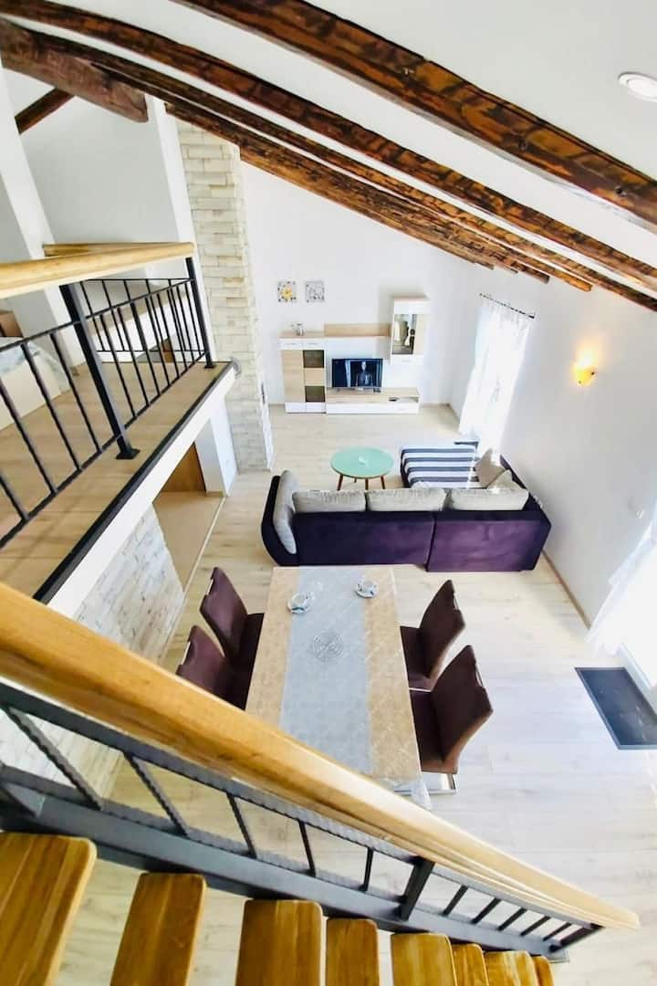 Apartment Karlo Auf Zwei Wohnebenen, Mit Meerblick - Supetarska Draga