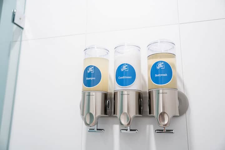 Sunny Sunday Retreat - Revelstoke