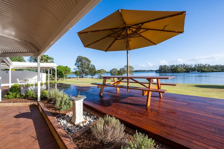Crystal Palms - Oceanstays - Riverside - Yamba