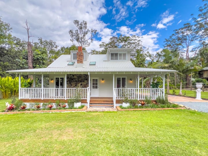 The Gingerbread House - Springbrook