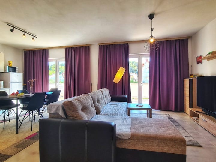 Große Wohnung In Palit Mit Privatem Balkon - Rab