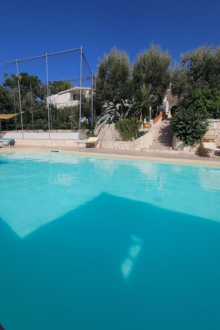 Zwei-zimmer-penthouse-wohnung Mit Terrasse Mit Mee - Peschici