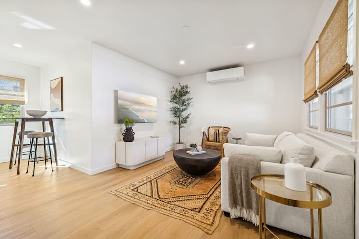 Casa Yano Apartment 5 - Coastal Comfort - Santa Barbara, CA