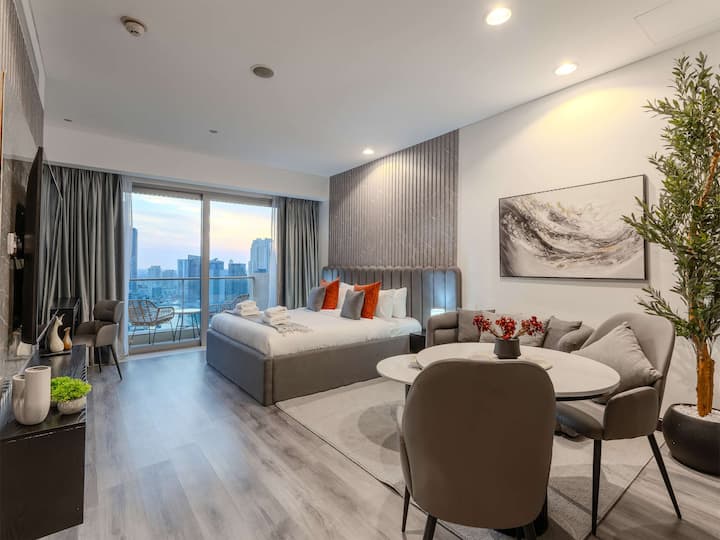 Luxury Design & Views At The Address Dubai Marina! - Dubai