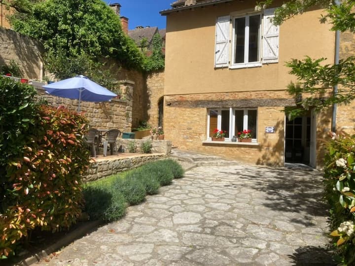 Historisches Gourdon By Interhome - Gourdon