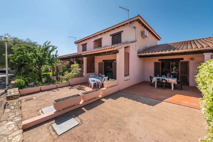 Appartement Confortable Avec Terrasse Meublée - San Teodoro