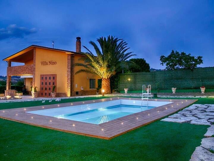 In Petacciato Mit Terrasse, Grill Und Garten - Vasto