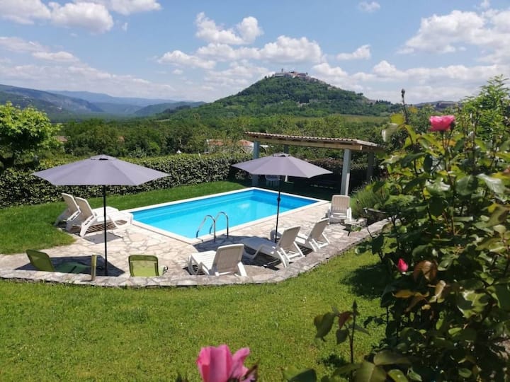 "Valentino" Mit Blick Auf Das Wasser By Interhome - Motovun