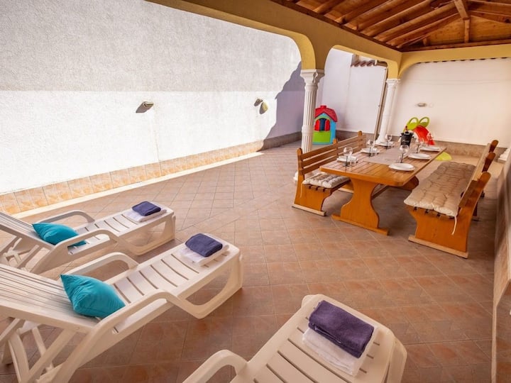 Wohnung Mit Schöner Terrasse By Interhome - Dramalj