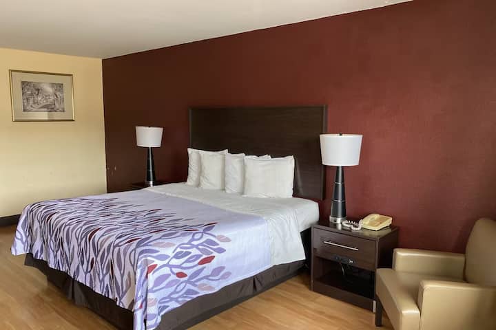 2 King Rooms Perfect For Exploring Bradley Square - Cleveland, TN