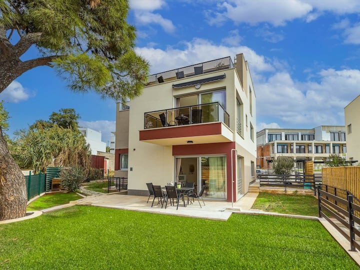 Villa Palma - Luxusvilla Am Meer Für 6 Personen - Pula