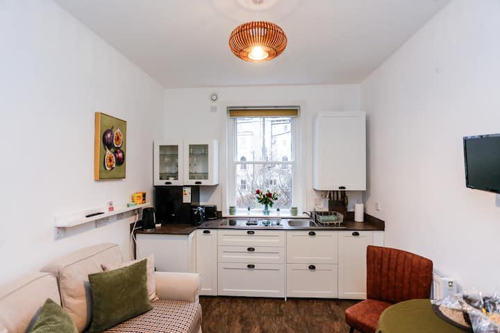 The Roman Kove Central Apartment - Bath