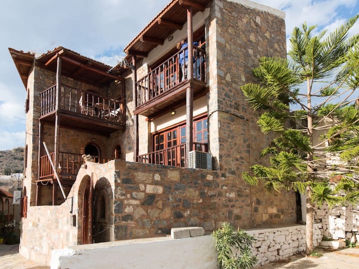 In Mavrikiano Mit Privatem Pool By Interhome - Elounda