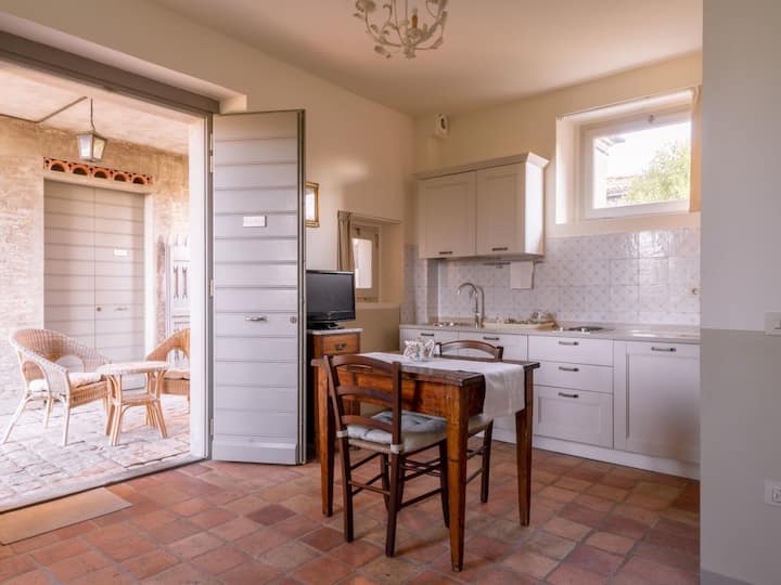 Studio-apartment Mit Garten, Grill, Pool Und Aussi - Pésaro