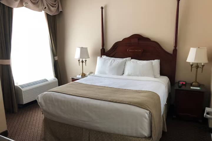 Chateau Saint John| Queen Ste| Near Coleson Cove - Saint John