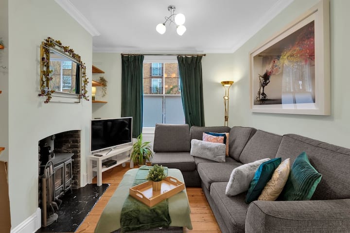 Stylish 2br House Near Canary Wharf & Docklands - Greenwich