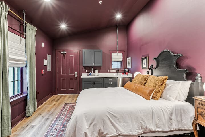 Ideal Studio Getaway At Faubourg Orleans - New Orleans, LA