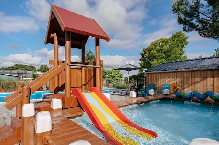 Zecamping 4* Tente 30m² Piscine - Ploërmel