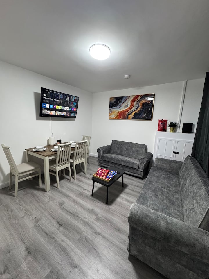 Citybuzz 4 Bedroom House In Nottingham - Nottingham