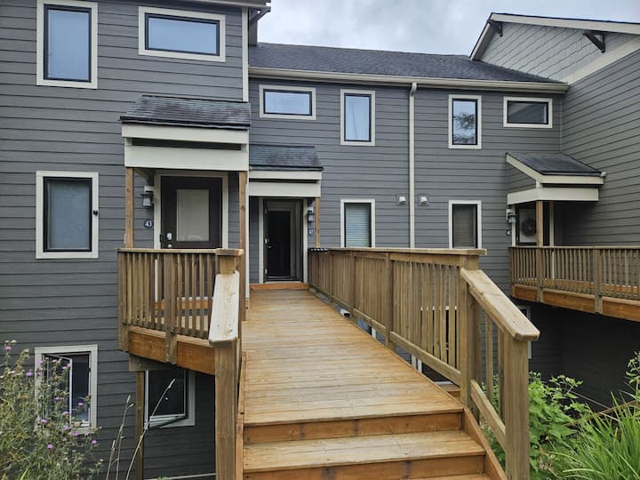 Powderidge 42 2 Br: Sleeps 10 - Snowshoe Mountain Resort, WV