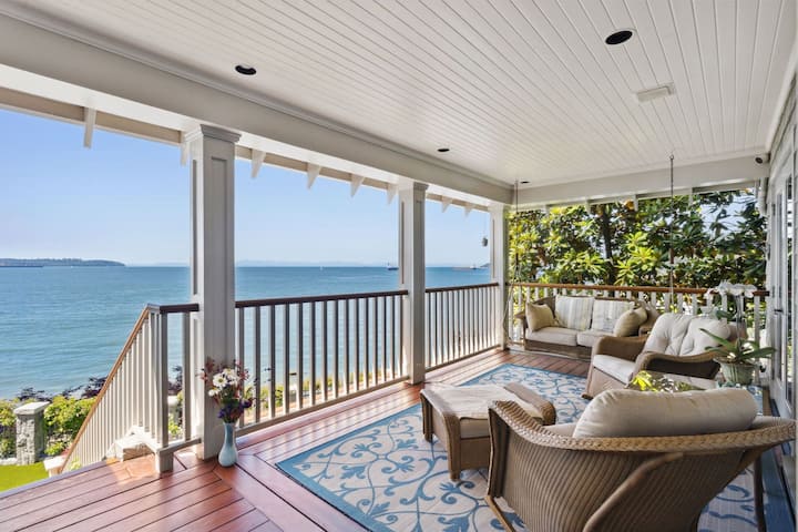 Exclusive Gated Private Waterfront Estate - Bowen Island