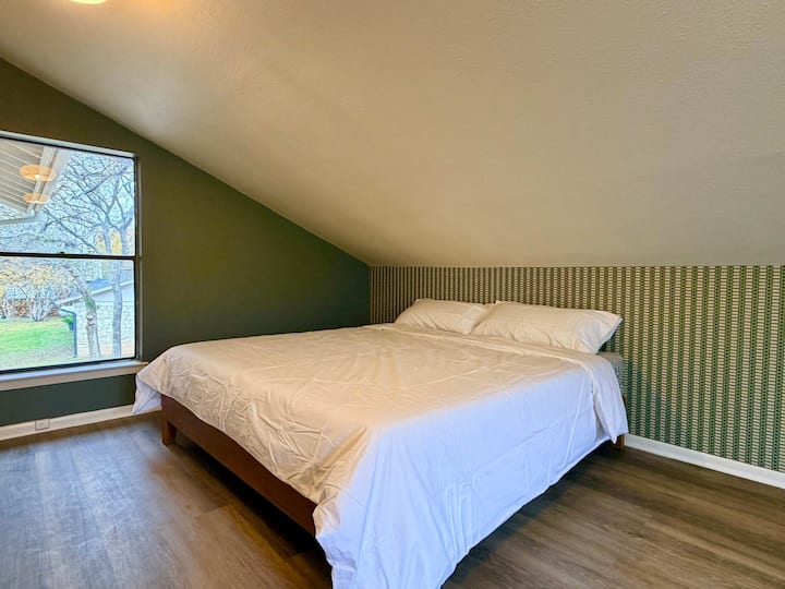 5br Oasis W Pool, Spa, Sauna & Fire Pit - Round Rock