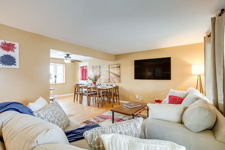 Gather Family! Home W/ Fenced Yard In Wheat Ridge - Golden, CO