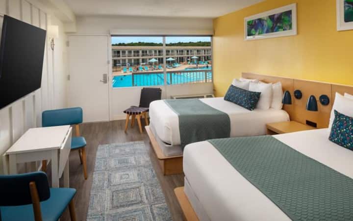 Laid-back Hideaway With Retro-chic Style - Provincetown, MA