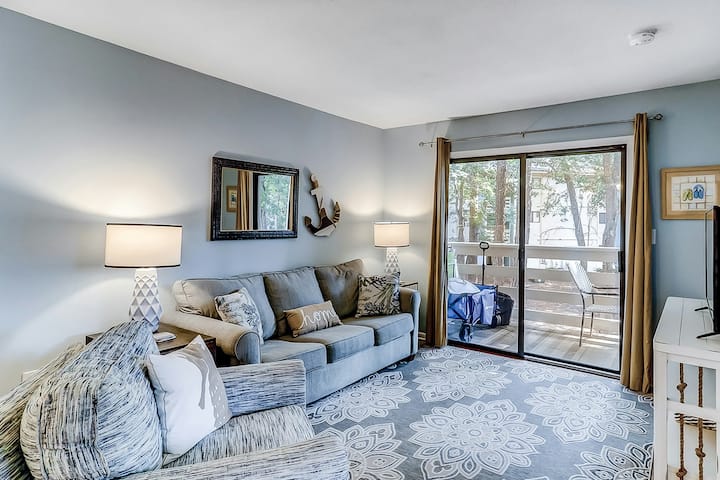 2br 2nd-floor Villa | Pools | Hot Tubs | Balcony - Hilton Head Island, SC