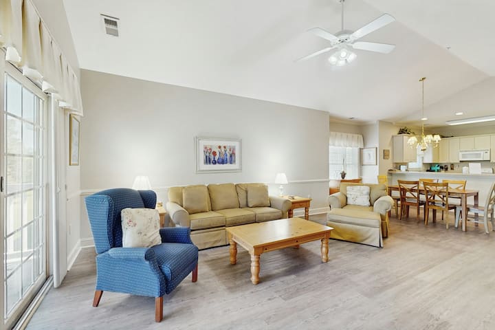 Golf Course Adjacent 3br | Pool | Balcony | Ac - Myrtle Beach, SC