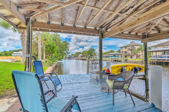 Waterfront Home W/ Dock, Kayaks, Pool + More! - Crystal River, FL