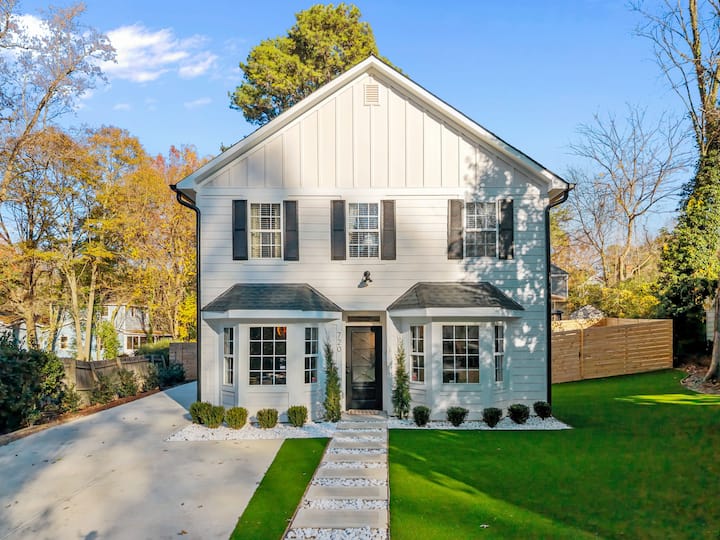 Spacious Raleigh Retreat | 5br, 3.5ba - Raleigh, NC