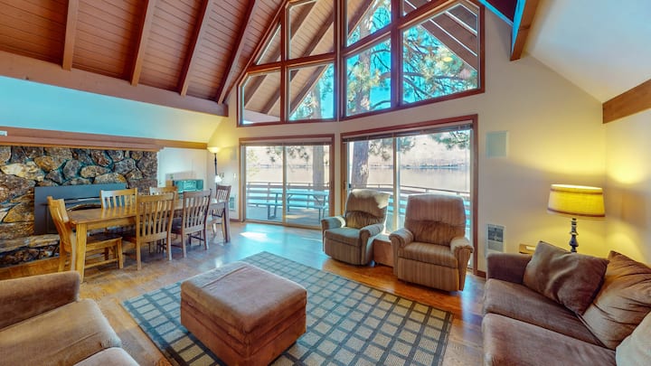 Water's Edge Haven- Spacious Wallowa Lake Escape - Wallowa Lake, OR