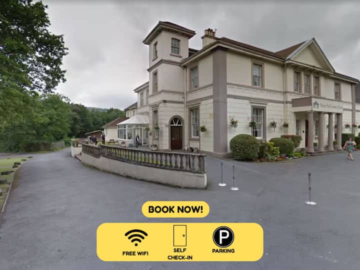 Room 10 Manor Park In Swansea Perfect For Families - Swansea, UK