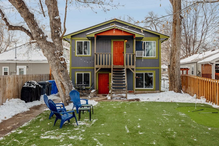 Old Town Putting Green - King Bed Comfort - Wellington, CO