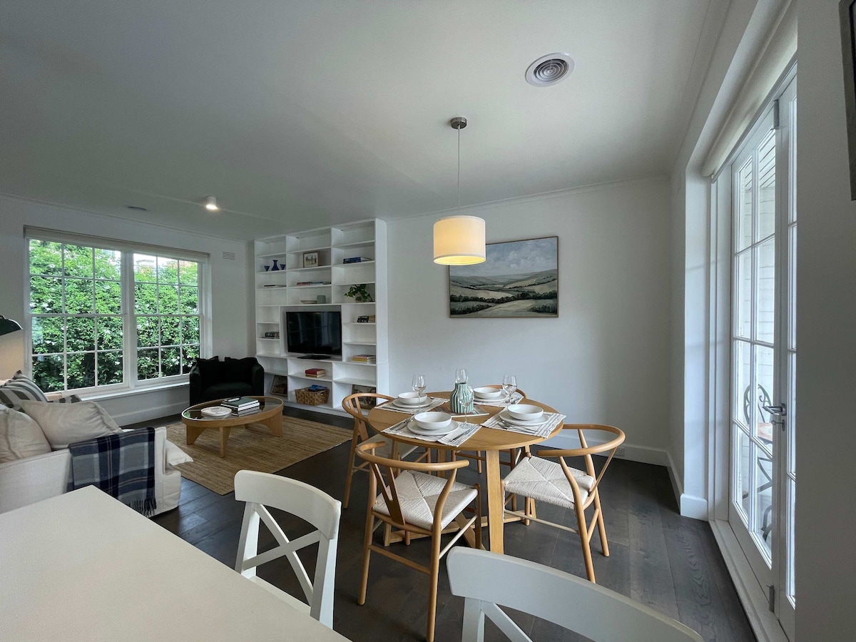 Wunderschöner botanischer Garten mit Parkplatz - Wohnungen zur Miete in ...