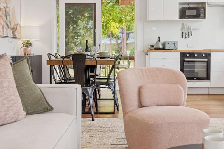 Alpine Meadows - Jindabyne