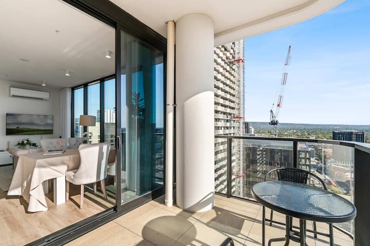 Level 20 Views & Convenience & Cbd Walkable 2br - Adelaide Zoo