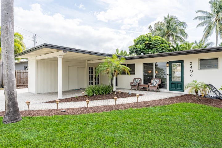 Cozy 3-bedroom House On The River - Fort Lauderdale, FL