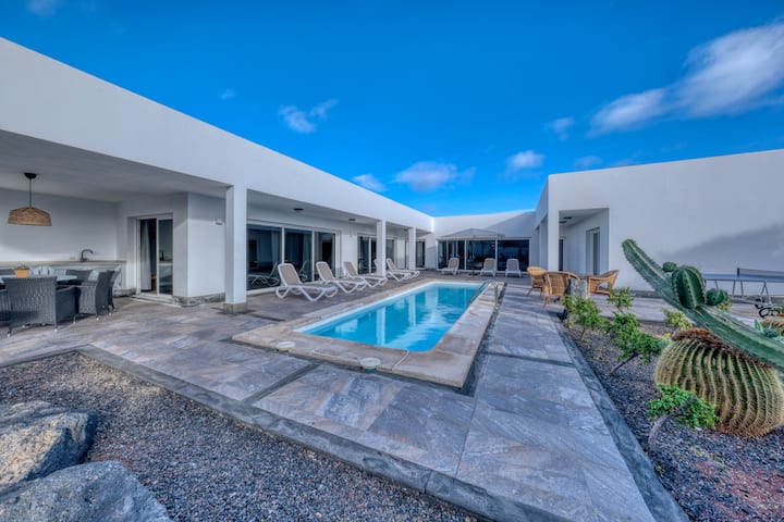 Casa Edén – Villa De Luxe - Costa Teguise