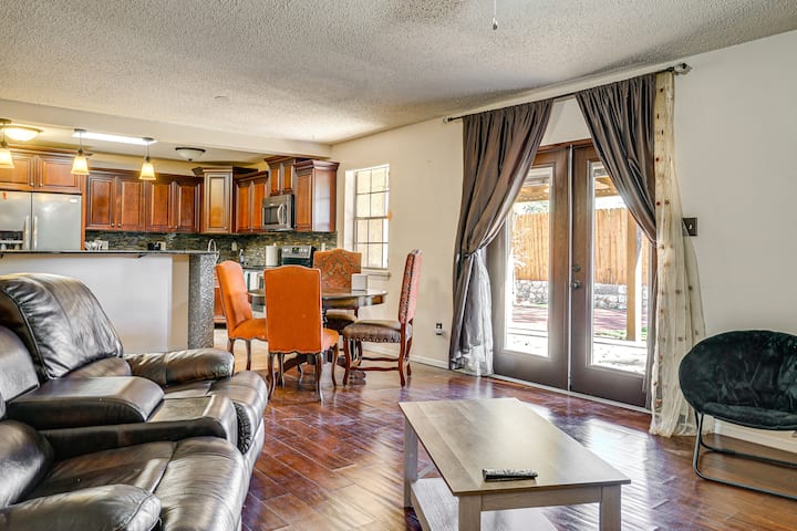 1 Mi To Nmsu! Las Cruces Home W/ Pet-friendly Yard - Las Cruces, NM