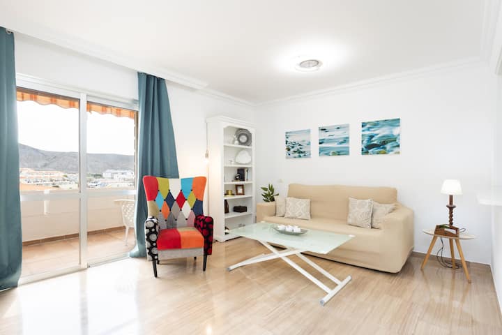 Nice Sea & Pool View Apt In Los Cristianos - Playa de las Américas