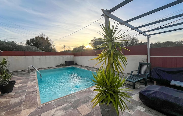 Cozy Home In Miramas With Outdoor Swimming Pool - Miramas