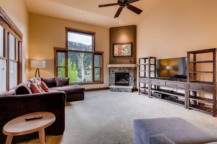 Mountain Escape | Cozy 2br Townhome | Pool Access - Keystone, CO
