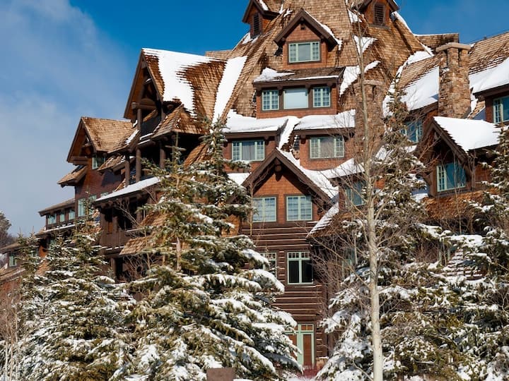 Luxury Ski-in/ski-out Condo In Beaver Creek - Edwards, CO
