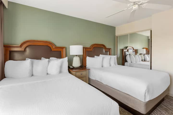 Villas De Santa Fe: Pool, Hot Tub & Spacious Suite - Santa Fe, NM