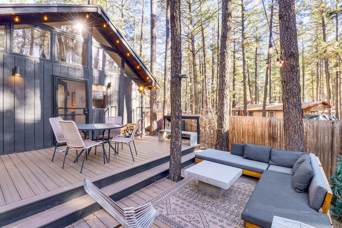 1 Mi to Woodland Lake Park: Forested Sanctuary! - Cabins for Rent in ...