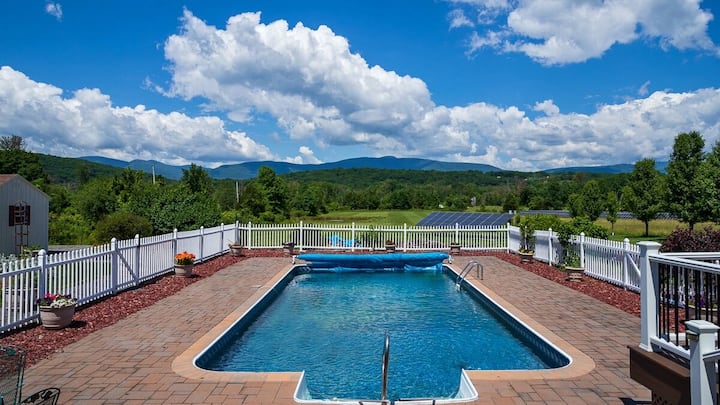 Magnificent Mountain Dream - Woodstock, NY