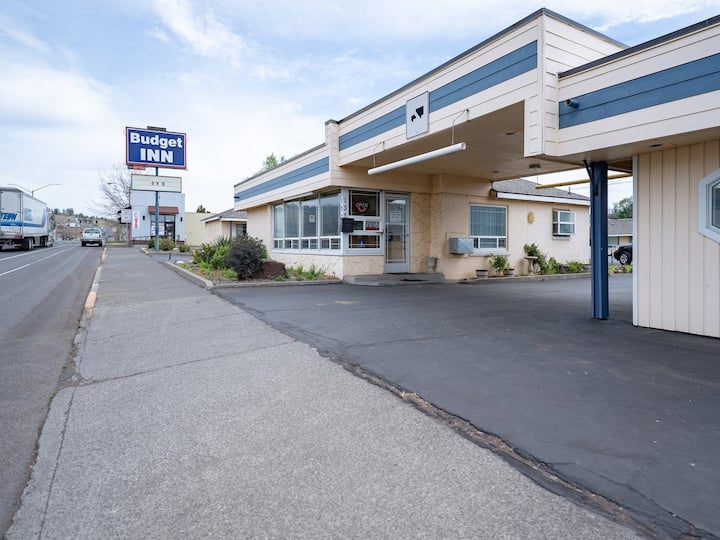 Lit Queen Premium Avec Kitchenette - Madras, OR