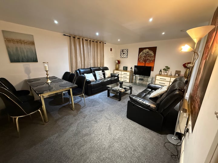 Guildford Court Apartment In Colchester - Colchester